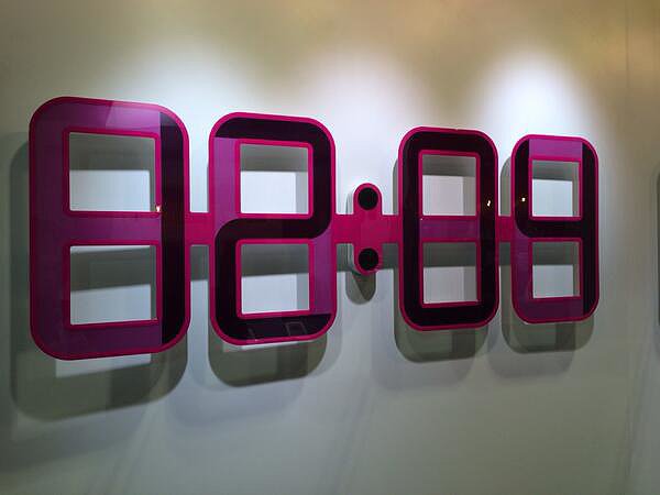 E Ink Wall Clock Stun Gun Phone Cases And More Weirdness From Ces