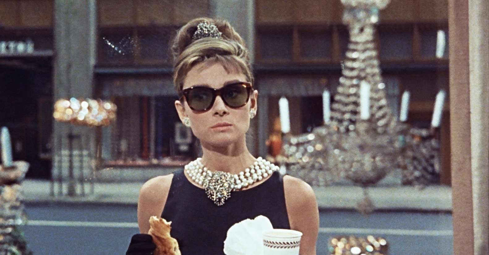 Breakfast At Tiffanys 7 Iconic Audrey Hepburn Looks To Copy This